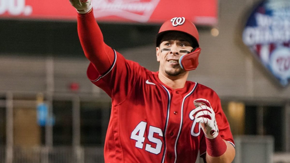 MLB. Joey Meneses sorprende a pequeña fan con enorme gesto - Séptima ...