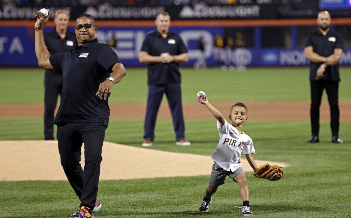 MLB: Hijo y nieto de Roberto Clemente lanzan primera bola con los Mets ...