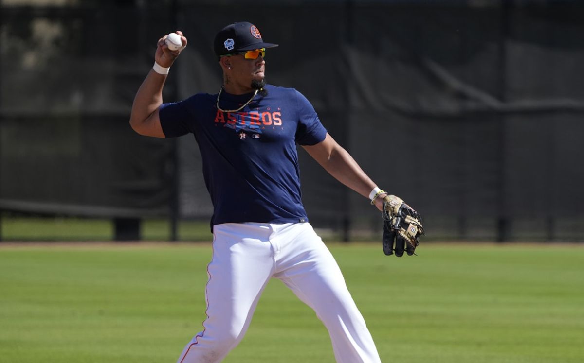 MLB: José Abreu cataloga como ‘extraño’ su debut con Astros - Séptima ...