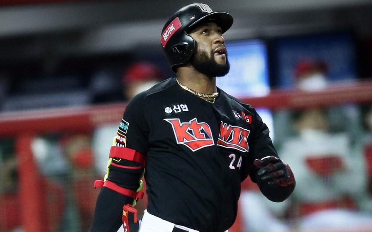 LMB: Cañonero Mel Rojas Jr. llega a los Toros de Tijuana - Séptima Entrada