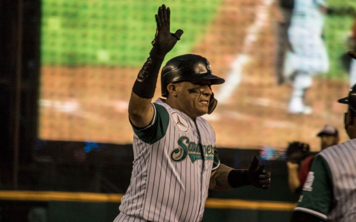 LMB: Ricardo Serrano reporta a Saraperos con marcas en puerta - Séptima ...