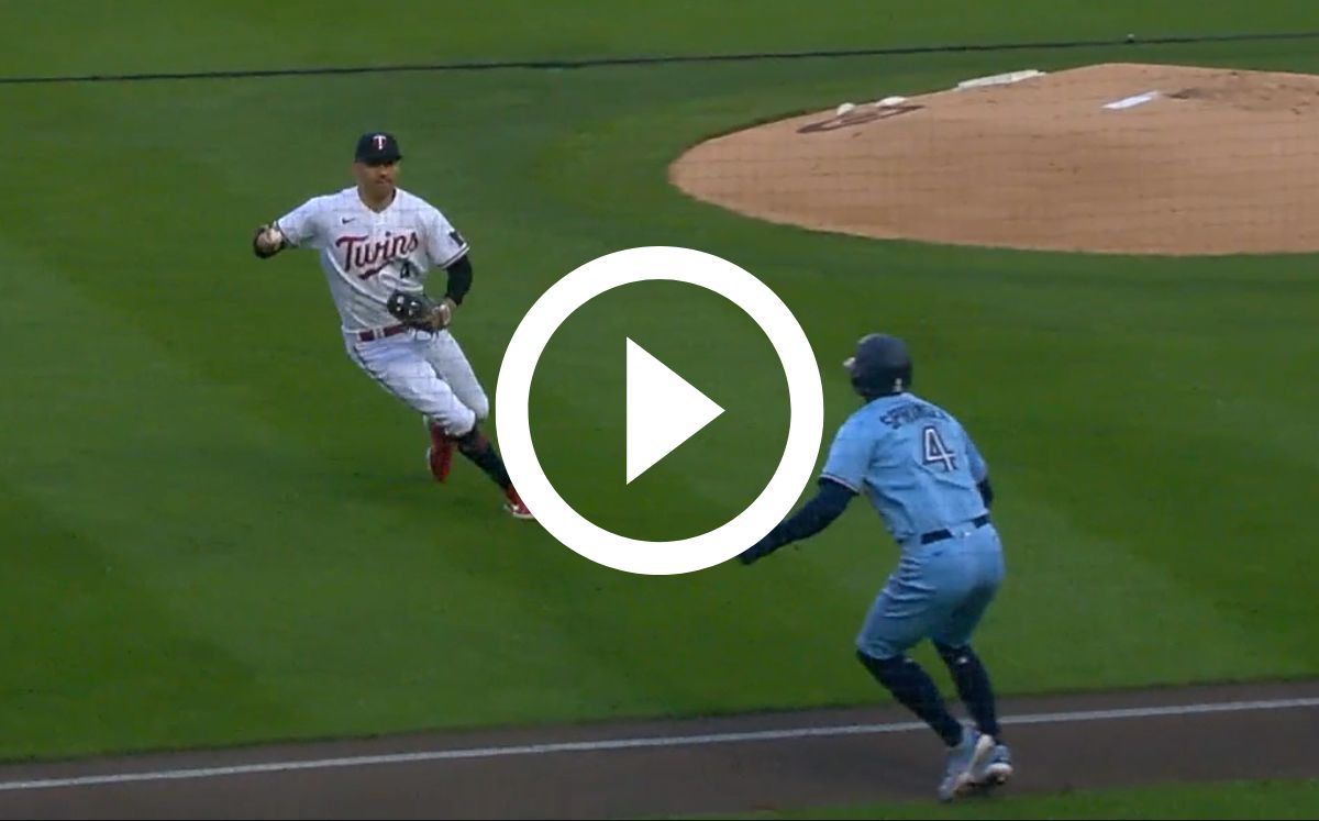 MLB: Carlos Correa hace un increíble doble play casi solo (+VIDEO) - Séptima Entrada