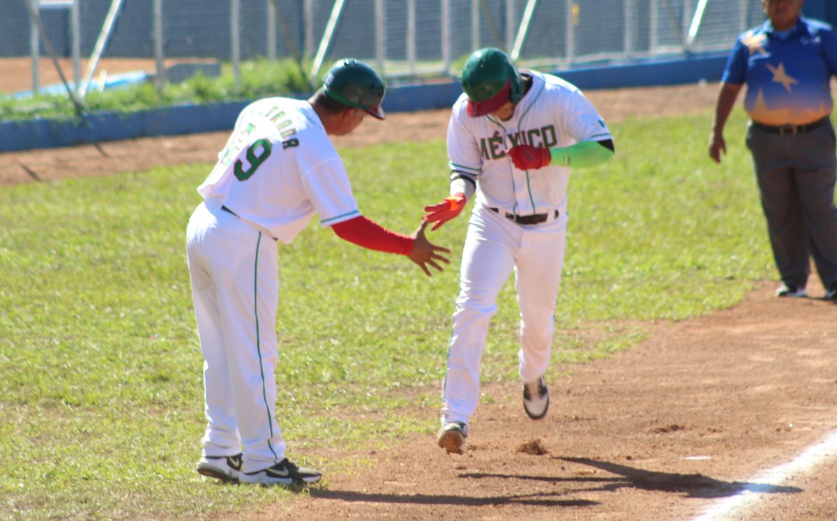 Fernando Villegas guía triunfo de México sobre Puerto Rico en los JCC ...