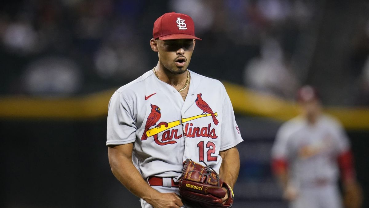 Jordan Hicks llega a Blue Jays en cambio con Cardinals - Séptima Entrada