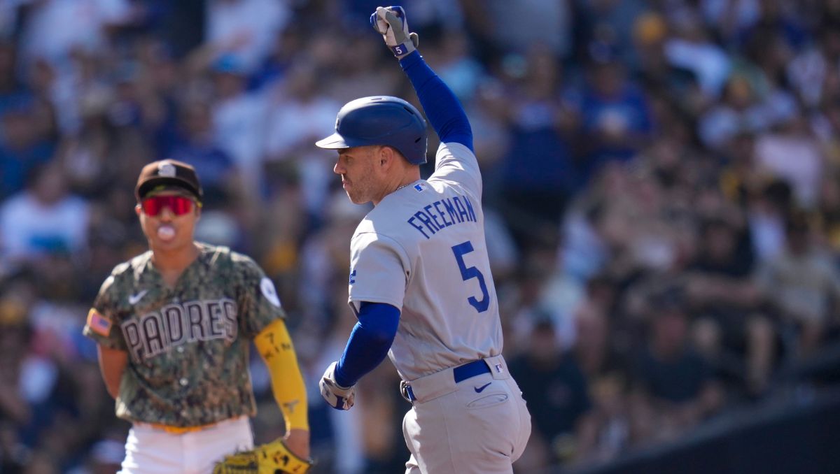 Dodgers vence a Padres detrás de Lynn y jonrones de Freeman, Betts ...