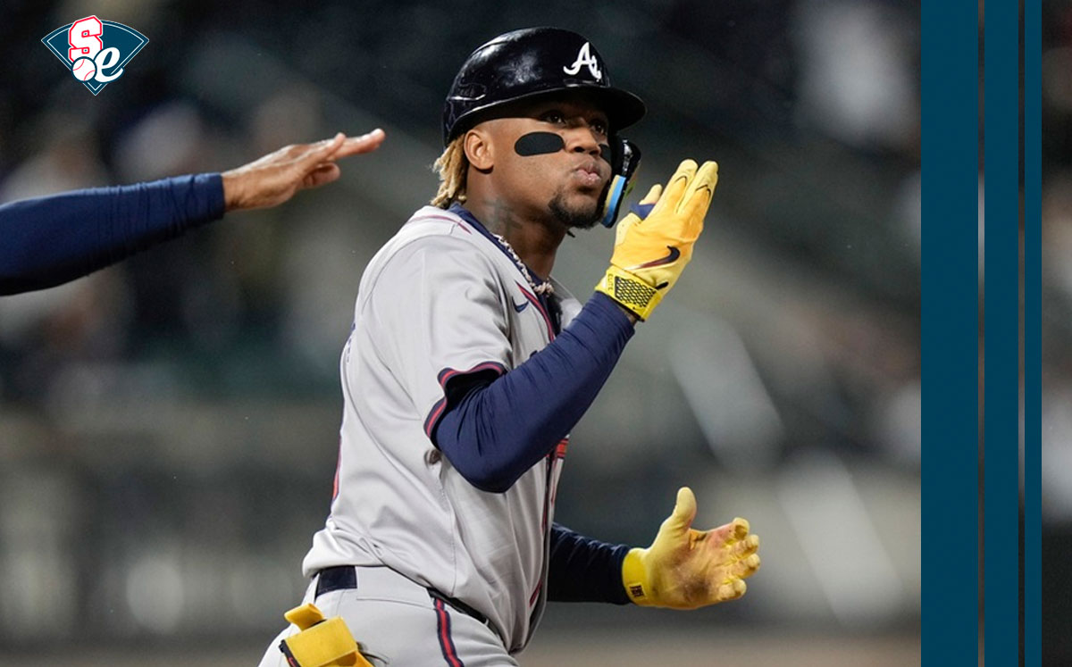 Ronald Acuña Jr es sorprendido en las bases por los pitchers de Mets ...