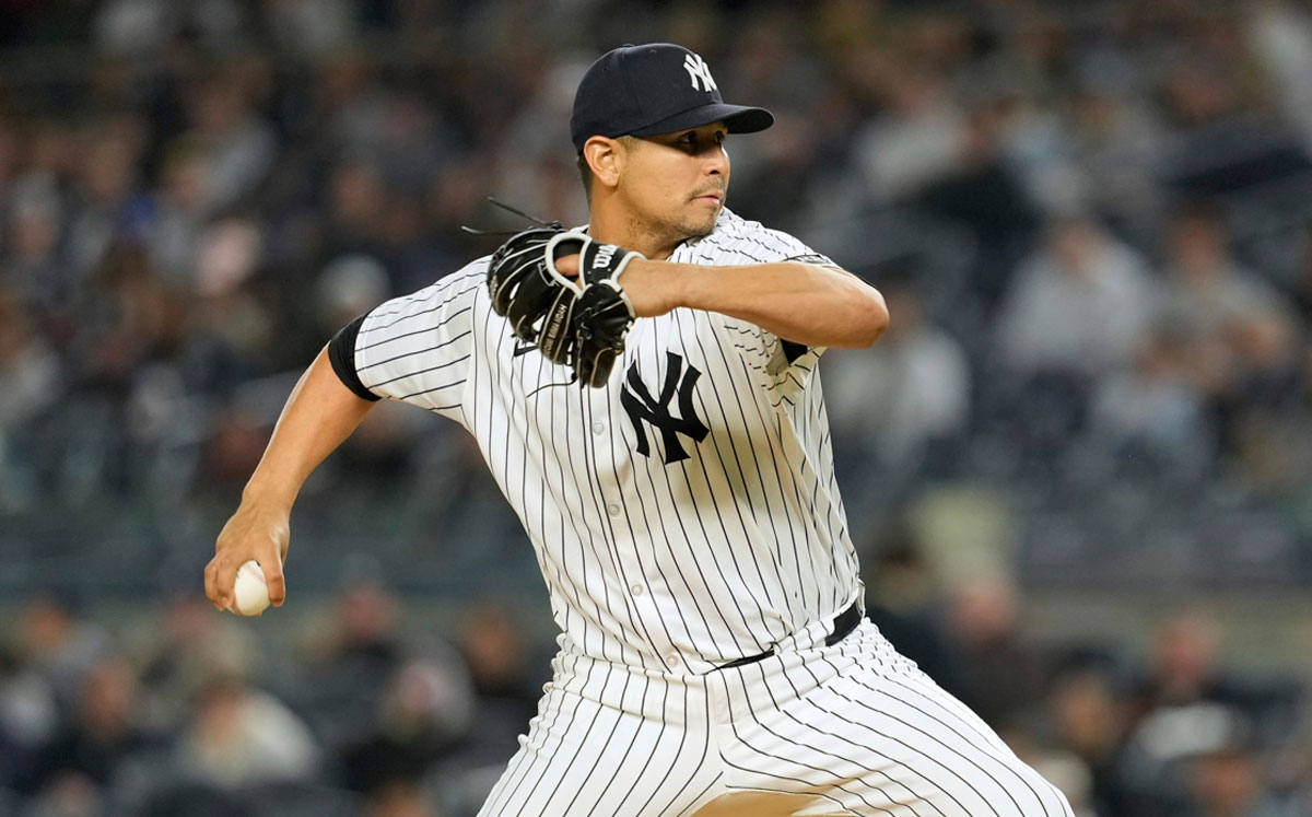 Yankees designa para asignación al pitcher venezolano Carlos Carrasco ...